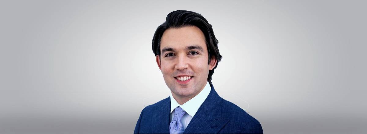 Dr Ali Daftari | Periodontologist | Elgin Dental Care